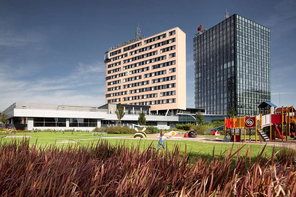 LINDNER HOTEL GALLERY CENTRAL BRATISLAVA LINDNER HOTEL GALLERY CENTRAL BRATISLAVA